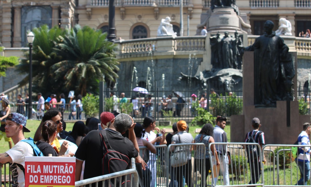 Trabalho informal bate maior nível em 3 anos e atinge 38,4 milhões de ...